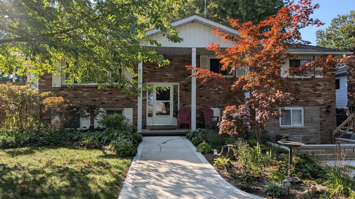 Spacious Family Home - Amherstburg