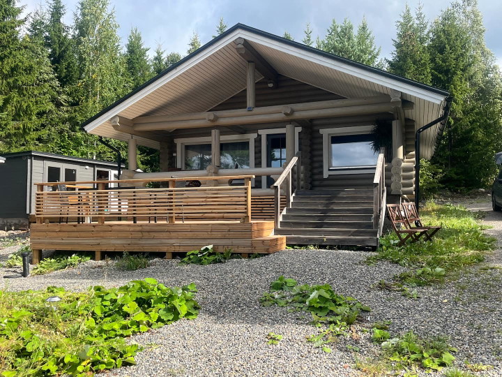Syysloma Järven Rannalla! Viihtyisä Mökki & Sauna - Kontiolahti