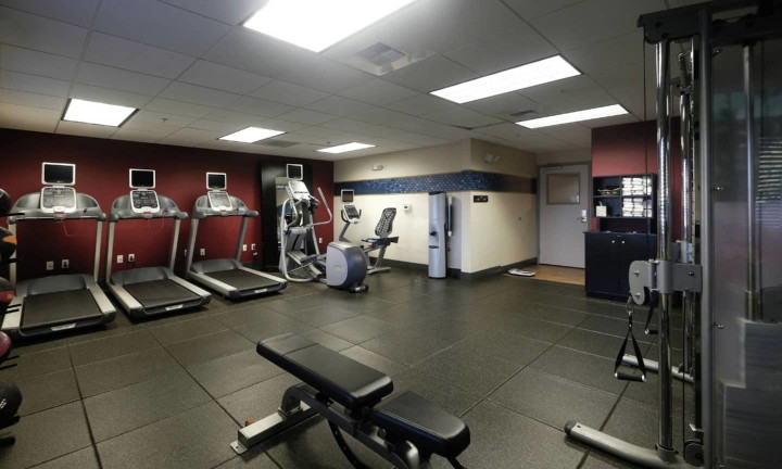 Stylish 3 Hotel Rooms W/ Parking & Breakfast - Temecula, CA