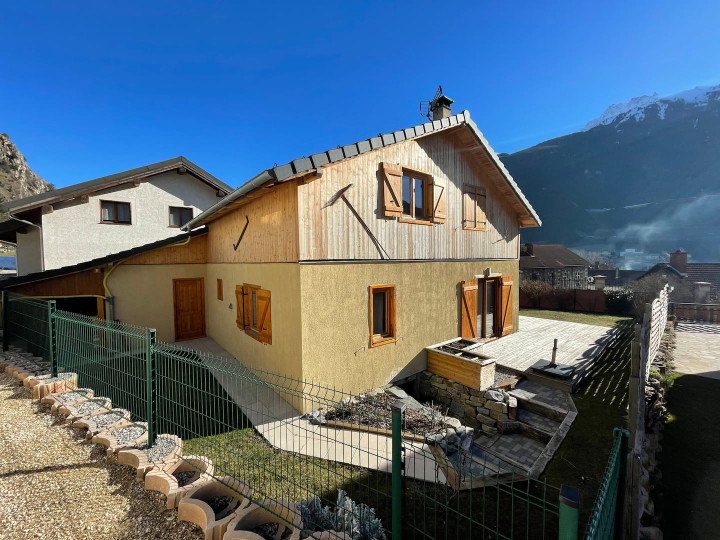 Maison Entière - Quartier Calme Et Ensoleillé - Modane