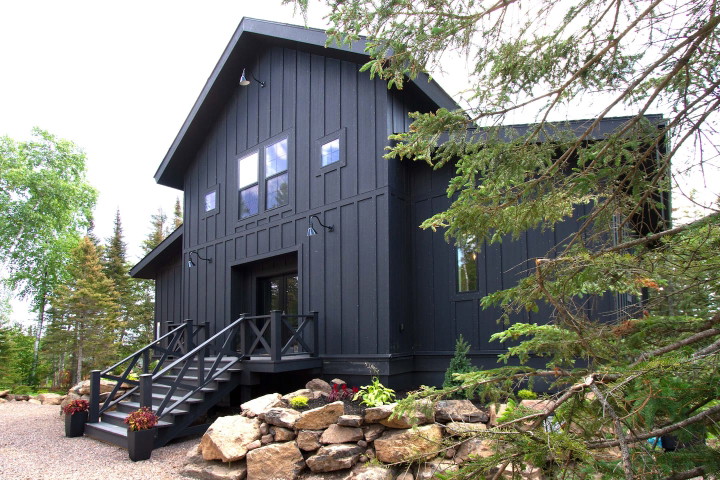 Ski, Golf, Trails, Winery, Lake View - Sleeps 8 - Lutsen, MN