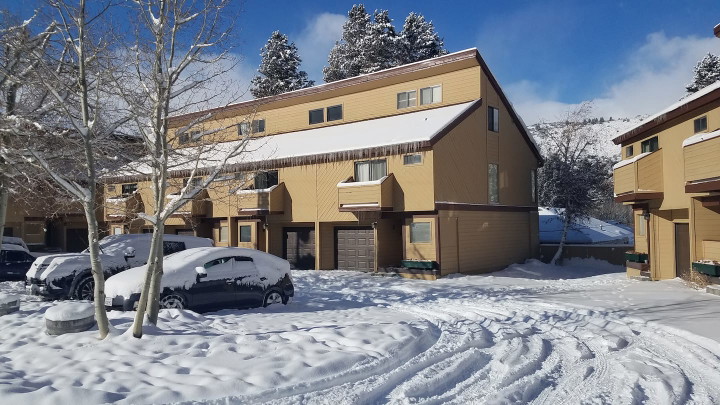 Great Location, Great Reviews, Great Stays - June Lake, CA