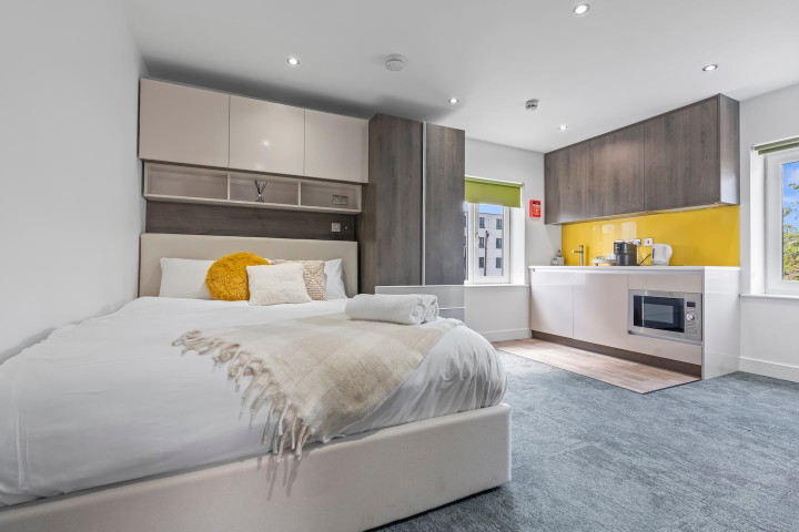 Elegant Coventry Studio  Prime Location  Parking - Coventry