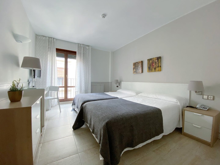 Habitación Doble En El Casco Histórico De Zaragoza - Zaragoza