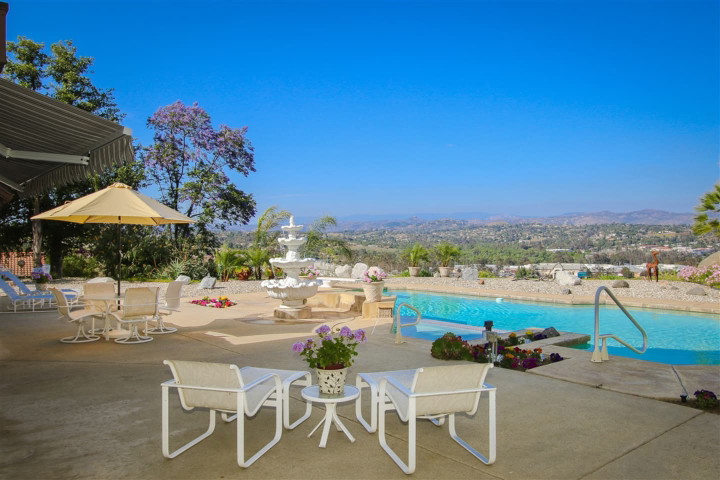 Sunnycentrallux: Bbq + Hot Tub + Heated Pool + Views + Pets Ok - Escondido, CA