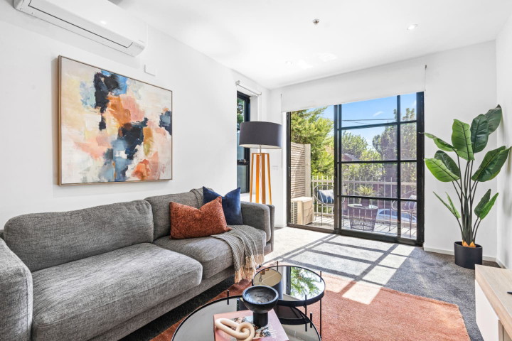 Barkly Beachside Escape - St Kilda