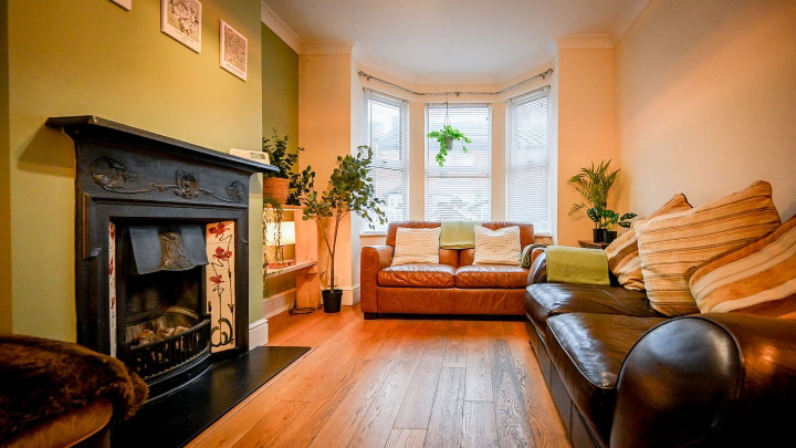 3-bed Contractor & Family Home: Parking, Wifi - Bedford