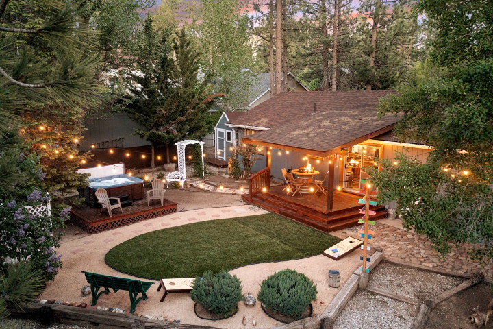 Top 5% Big Bear Cabin | Hot Tub, Fenced Yard, Ev - Big Bear Lake, CA