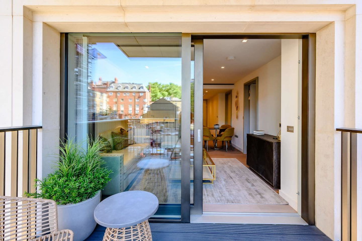 Luxury Living With City Views With Pool And Gym Ac - London, UK