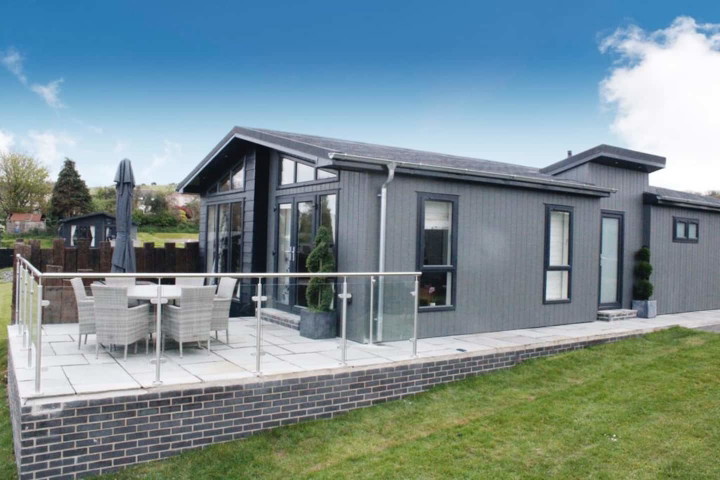 Nyth Glan Y Môr, Modern Luxury Lodge With Hot Tub - Tenby
