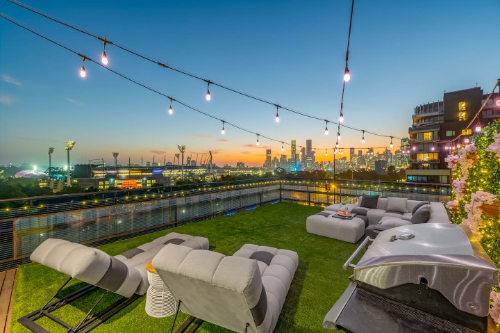 Melbourne's Grand Royale Penthouse Opposite Mcg - Northland