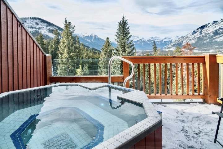 Private Hot Tub W/mountain Views - Banff, AB, Canada