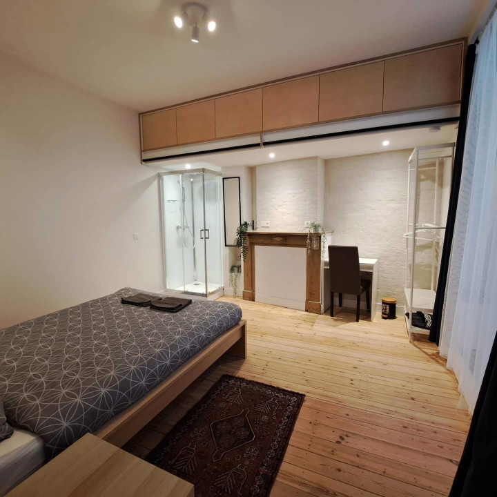 Comfortable Suite With Terrace - Central Station - Auderghem