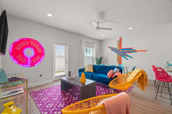 Stylish New Build!3 Milesbeachpool Access - Florida