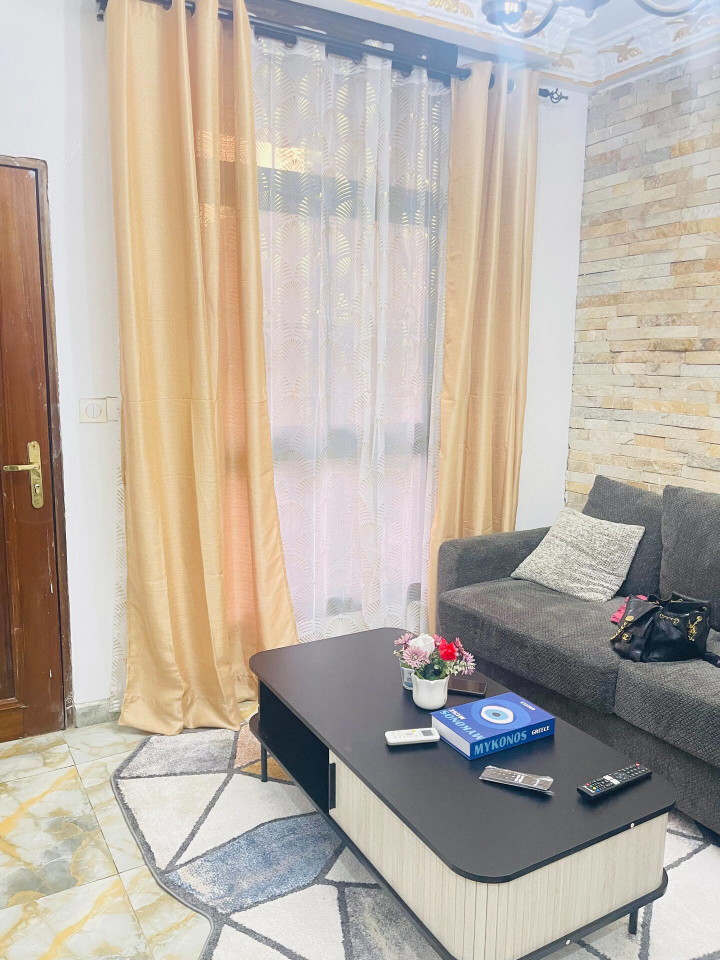 Bastos-studio Meublé Cosy à Yaoundé - Cameroon