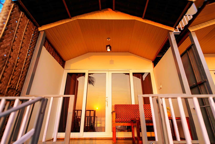 Ac Sea Front Cottage On Agonda Beach - Goa