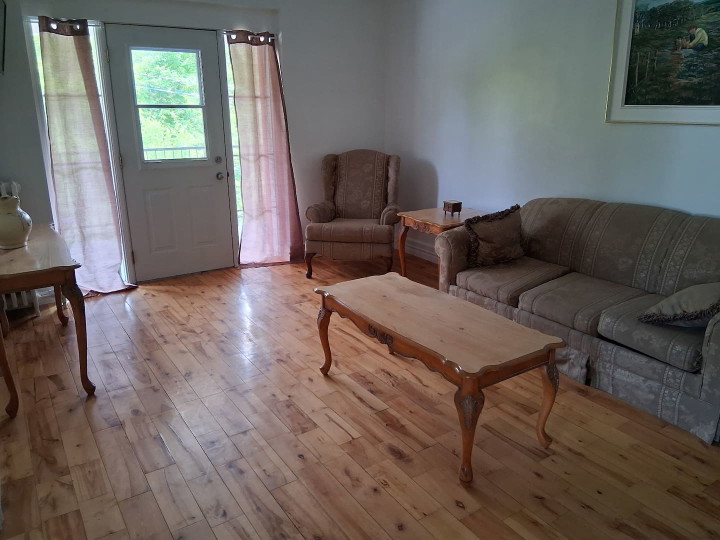 Sherbrooke, 2 Chambres à Coucher Près Du Centre. - Sherbrooke
