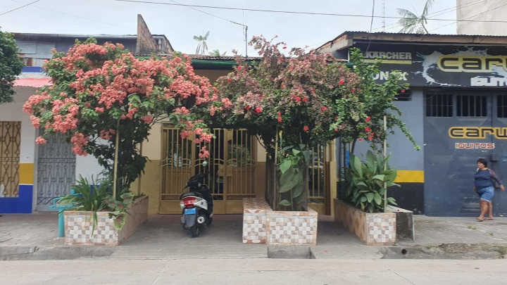 Marina House... A Step Away From Everything - Iquitos
