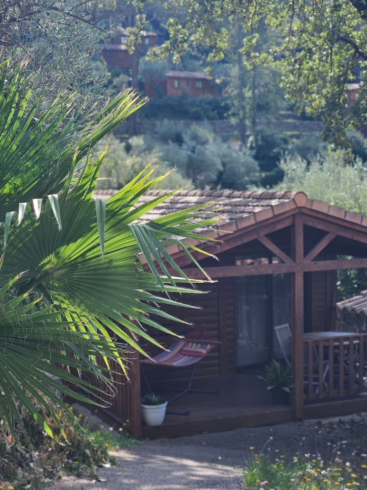 Charmant Chalet En Bois Au Calme - Cuers
