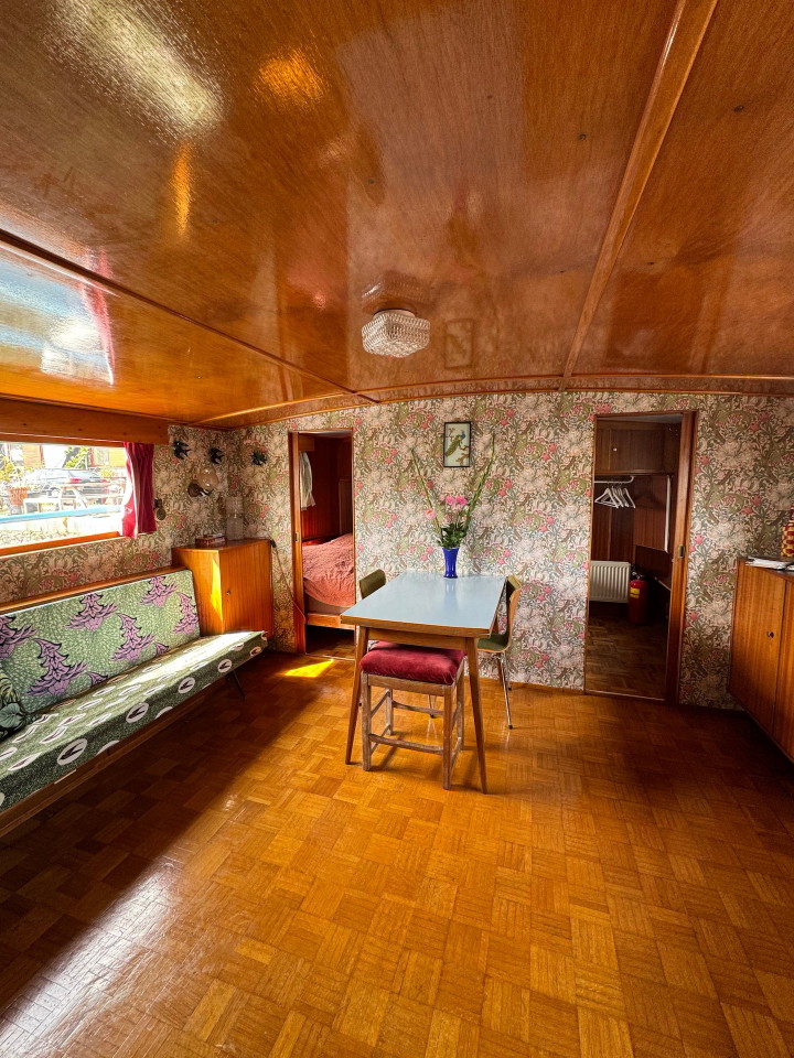 Romantic Captains Hut - Amsterdam