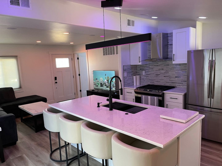 Shanti House - Modern Luxury House W/ Steam Shower - Longmont, CO