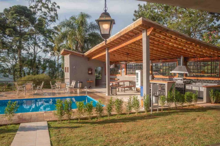 Casa Campo 3000m2 6 Suítes+2 Dormitórios 25min Sp - Itapevi