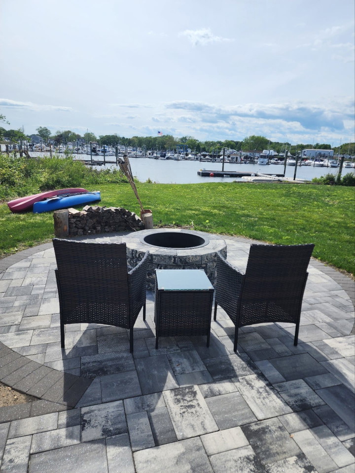 Waterfront On Warwick Cove - Rhode Island