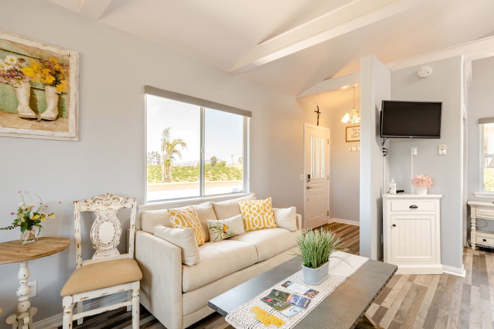 Charming Cottage In The Heart Of Wine Country - Temecula, CA