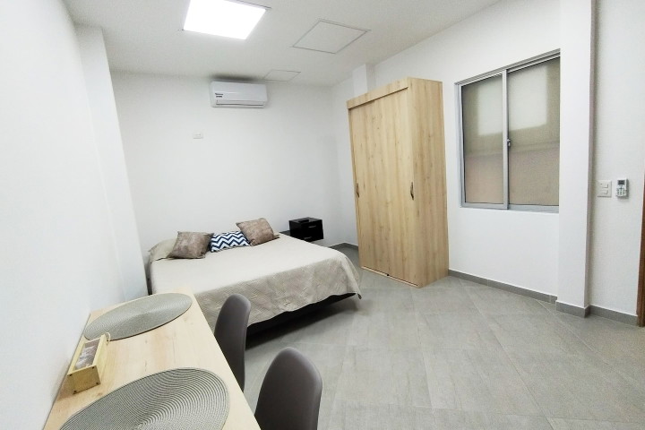 303 Poblado Remodeled Loft! Unbeatable Location - Envigado