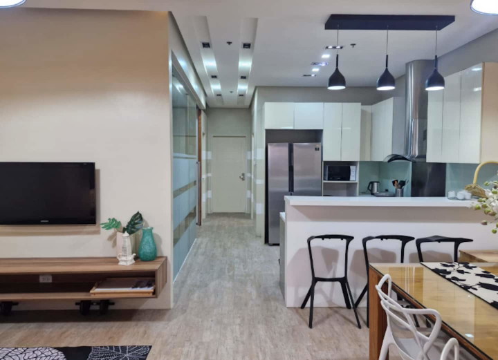 F2m Tower Penthouse Suite Next To Mall - Legazpi City