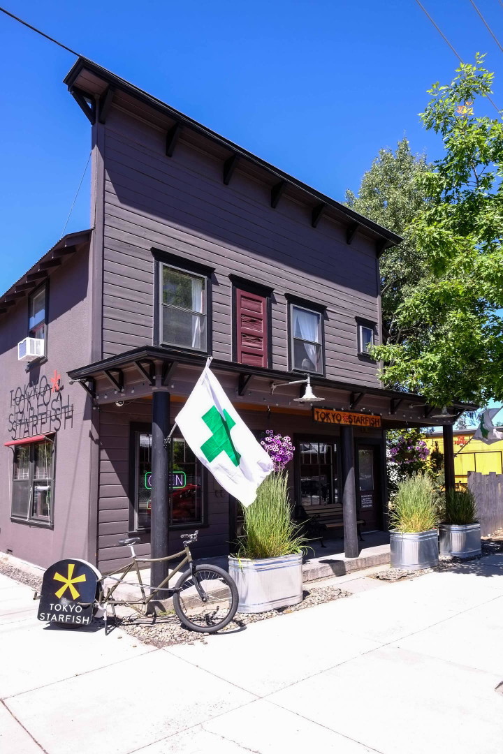 Tokyo Starfish - "Bud-n-breakfast" - Bend, OR