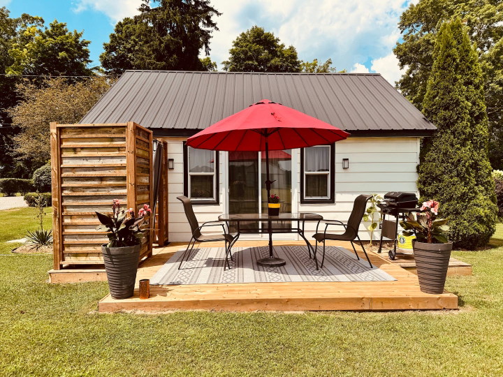 Quiet Cottage Near Turkey Point And Port Dover - Delhi, ON, Canada