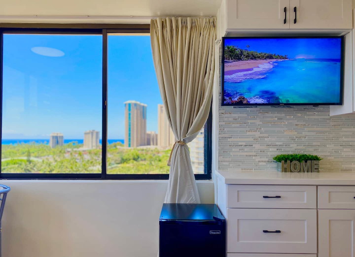 Rare Find 15fl Corner Ocean View Studio At Waikiki - Honolulu