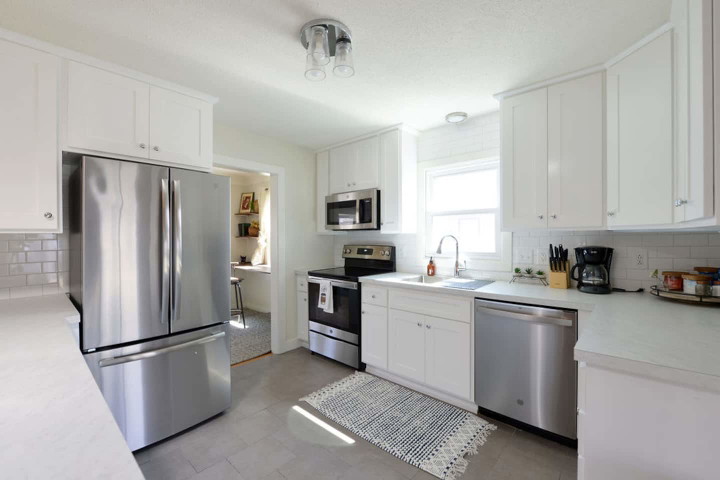 Spacious 3 Bedroom Home Near Ndsu And Fargodome - Fargo, ND