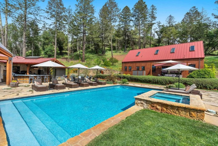 Relax In The Most Beautiful, Secluded Setting Sonoma County Has To Offer - Calistoga, CA