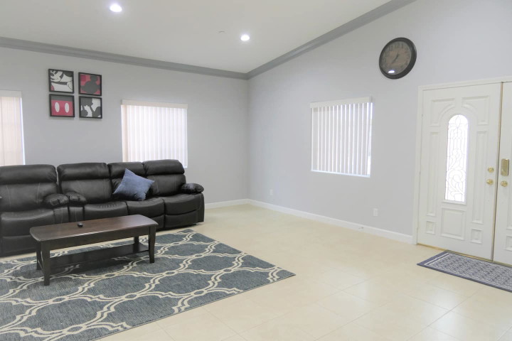 Affordable Vacation Home 4 Miles Fr Disneyland - Anaheim, CA