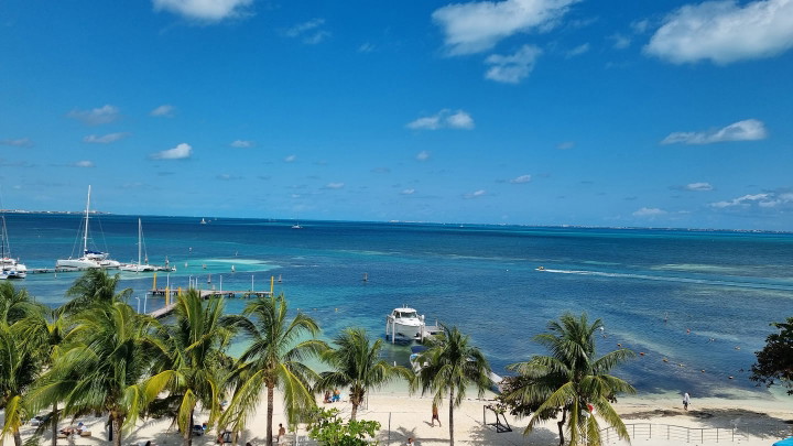 Hotel Zone Ocean View Penthouse 534 - Beach Pools - Cancún