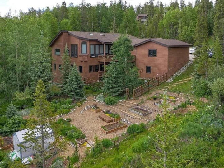 Breck Peak 7 Chalet Home, Sauna, Hot Tub & Theatre - Copper Mountain, CO