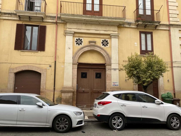 Via Rivocati 300 Mt From Corso 10 Minutes Hospital - Cosenza
