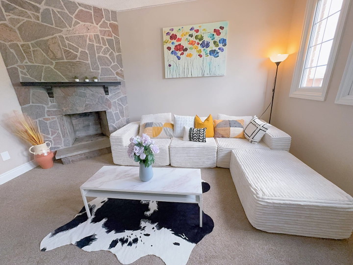 Whitby Cozy House | 3 Bedrooms & 2 Living Rooms - Oshawa
