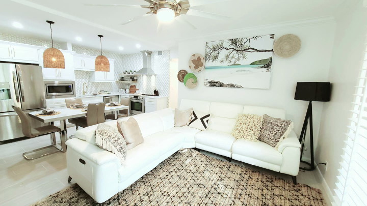 Poshpadz Presents Coco Villa -2 Patios-ground Floor-walk To Jupiter Beach - Jupiter, FL