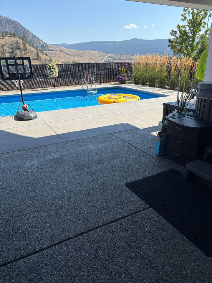 New 2 Bed Walk-out Suite In Executive Home W/ Pool - Kelowna