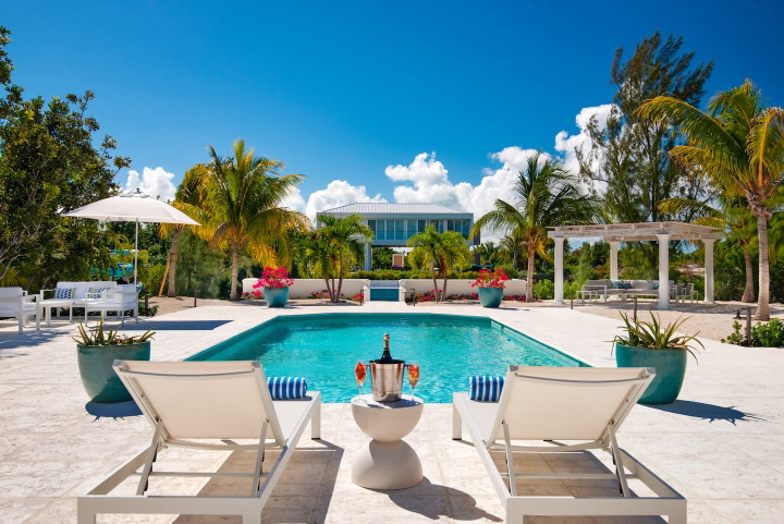 Seagrace Villa - 5 Bedrooms/waterfront In Leeward - Turks and Caicos Islands