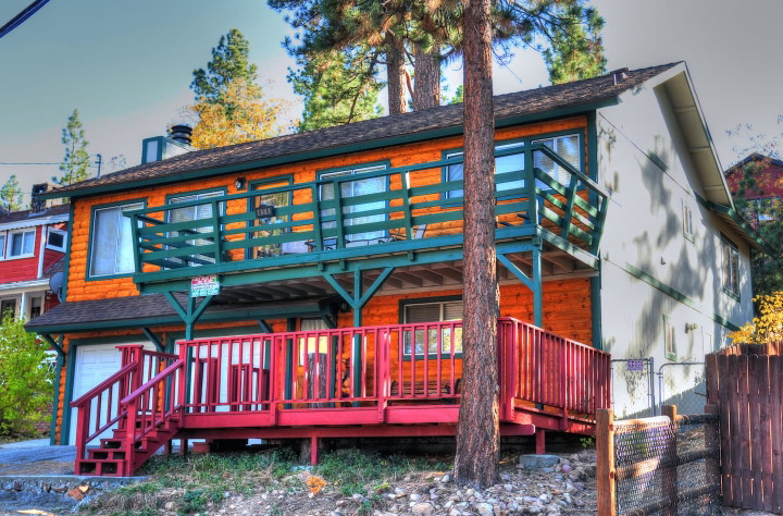 Cozy Cabin Full Of Fun - Lake,marina,village,slope - California