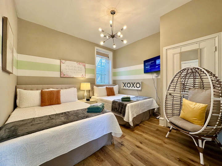 1 Block To River- Walk To Capitol & Downtown! - Harrisburg, PA