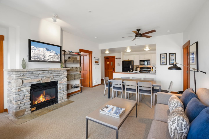 Luxury 2 Bedroom Condo In Mammoth Village! - Mammoth Lakes, CA