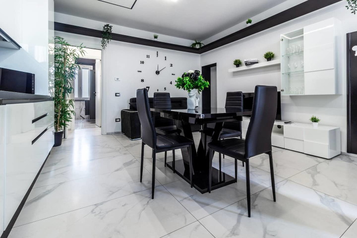 [Black & White] Design E Comfort - Parking E Wifi - Saronno