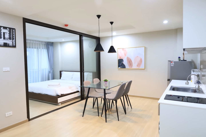 The Monotone, 2 Bedrooms For 4 People - 阿瑜陀耶