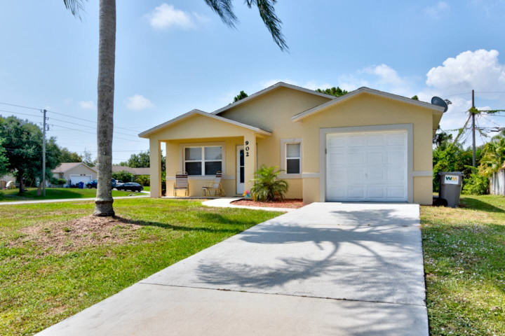 Minutes To Headwater Lake & Stick Marsh - Sebastian, FL