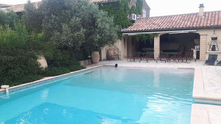 Location Mas En Provence Et Son Bar Festif - Orange